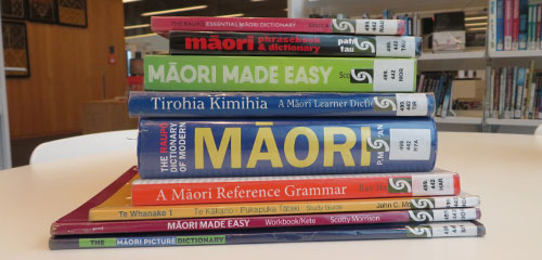 Learning te reo Māori | Christchurch City Libraries Ngā Kete Wānanga o ...