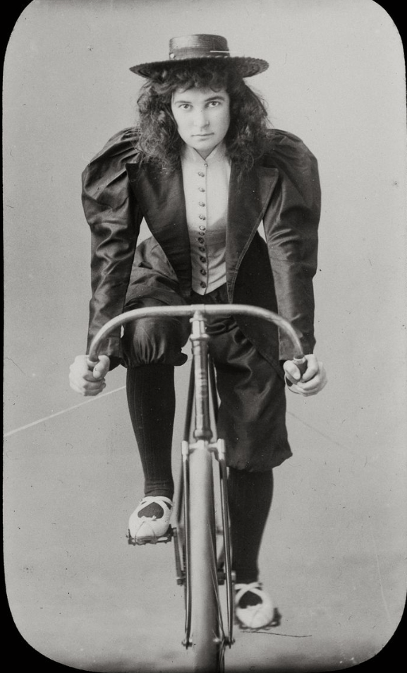 The Great Divide: Kate Wilkinson and the movement for rational dress ...